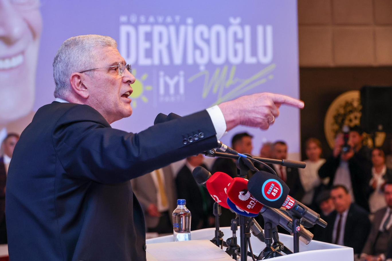 Dervişoğlu: Meral Akşener'le arama hiç kimse giremez - Kimnesoyledi.com